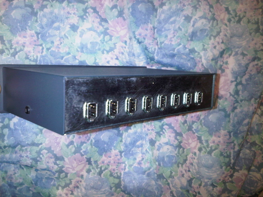 Switcher Firewire Ieee1394 Kramer Vs-4x4fw Pasivo - Smash Soluciones